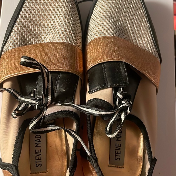 Steve Madden | Shoes | Steven Madden Antics Rose Gold Sneakers | Poshmark